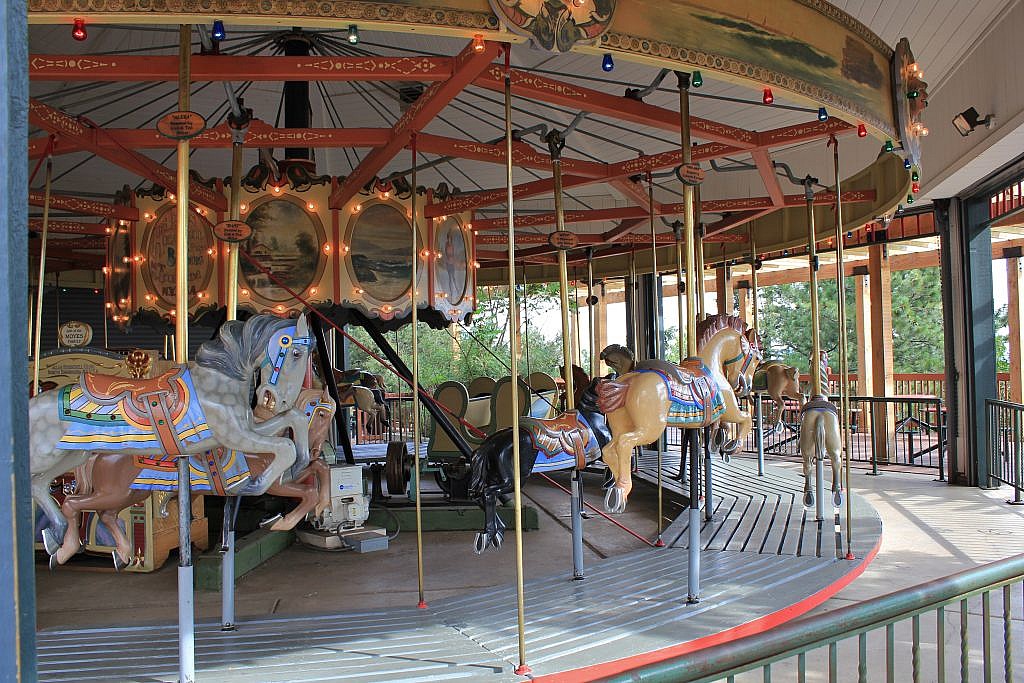 Historic Carousel - CMZoo